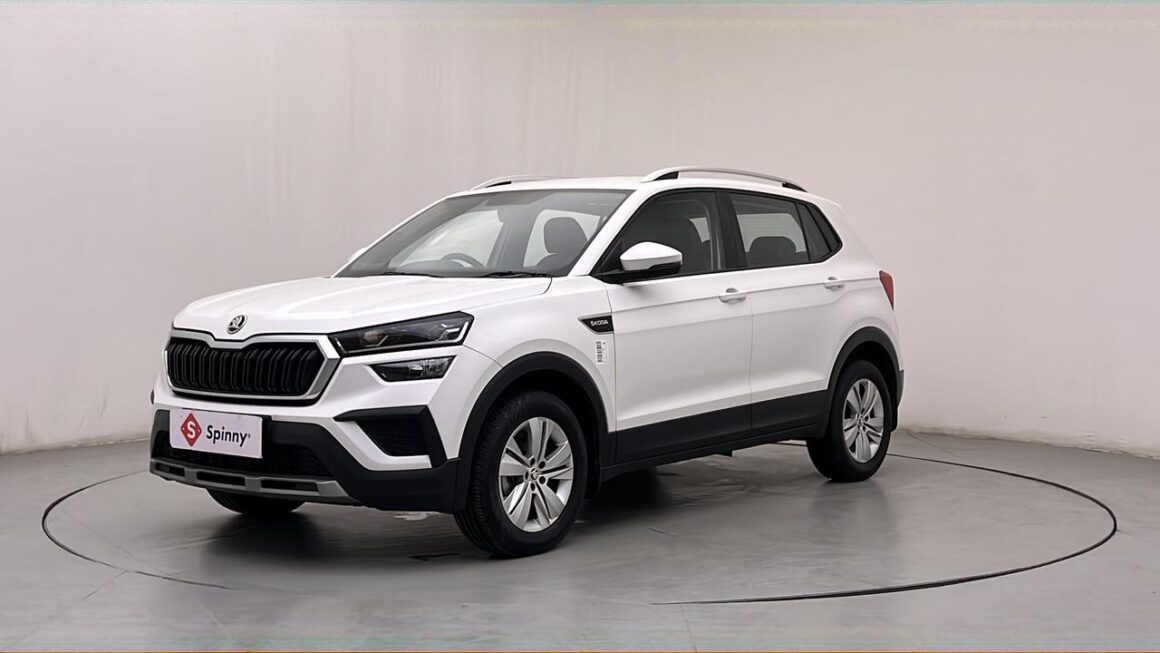 DCT Cars in India 2023 - Dual Clutch Transmission Cars - Spinny